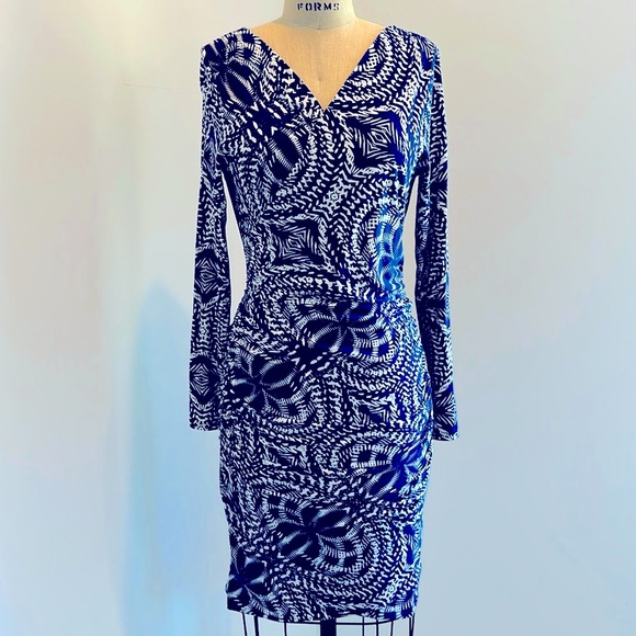 Tracy Reese | Dresses | Tracy Reese Navy White Abstract Print Knit ...